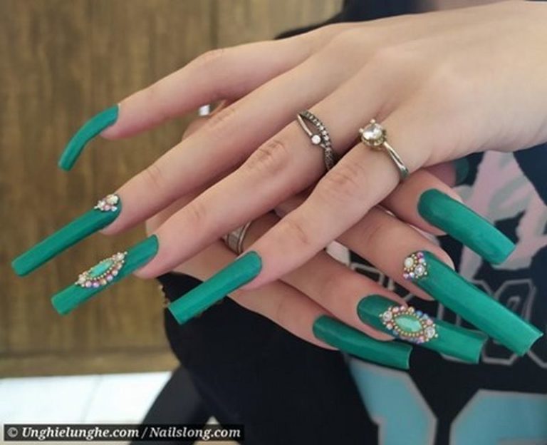 39 Cute Long Nail Designs and Manicures